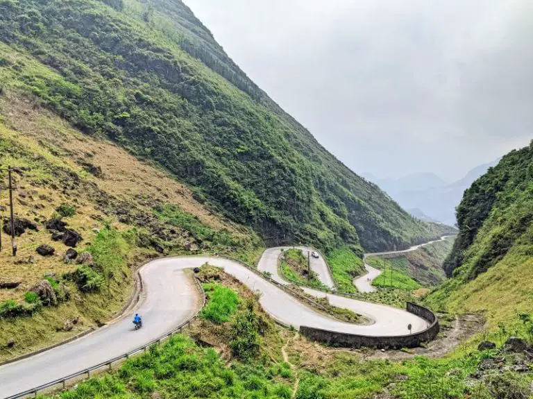 An Incredible 4 Days Ha Giang Loop Itinerary by Motorbike & What to Expect