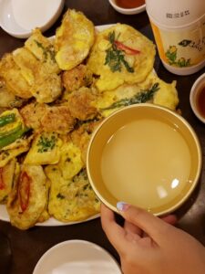 The Ultimate Guide to 24 Non-Spicy Korean Food To Try & Where to Find ...