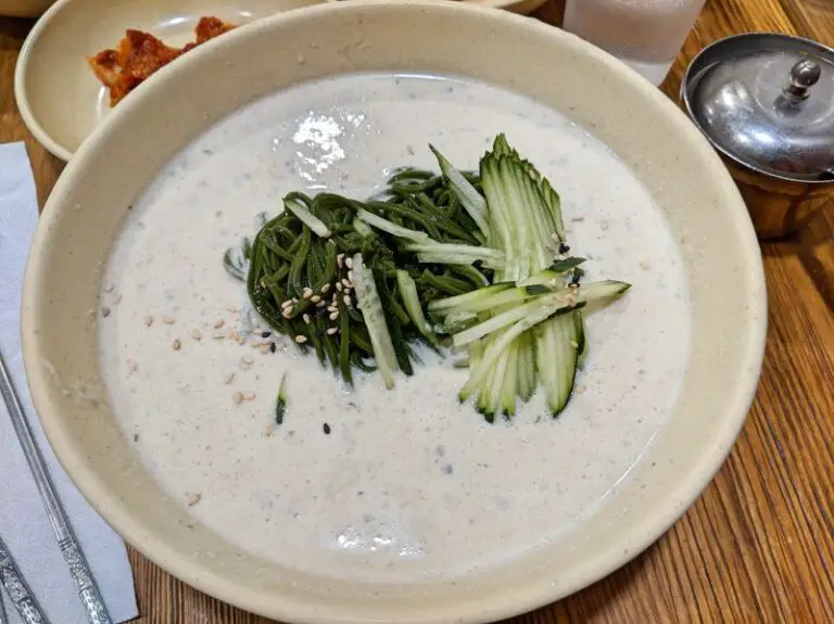 The Ultimate Guide to 24 Non-Spicy Korean Food To Try & Where to Find ...